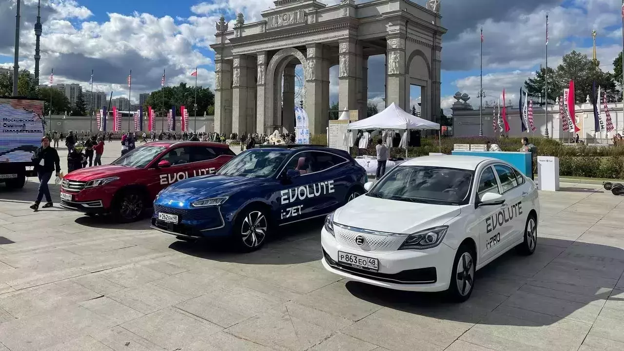 Через несколько дней начнётся производство российских электрокаров Evolute: Новости - Quto.ru