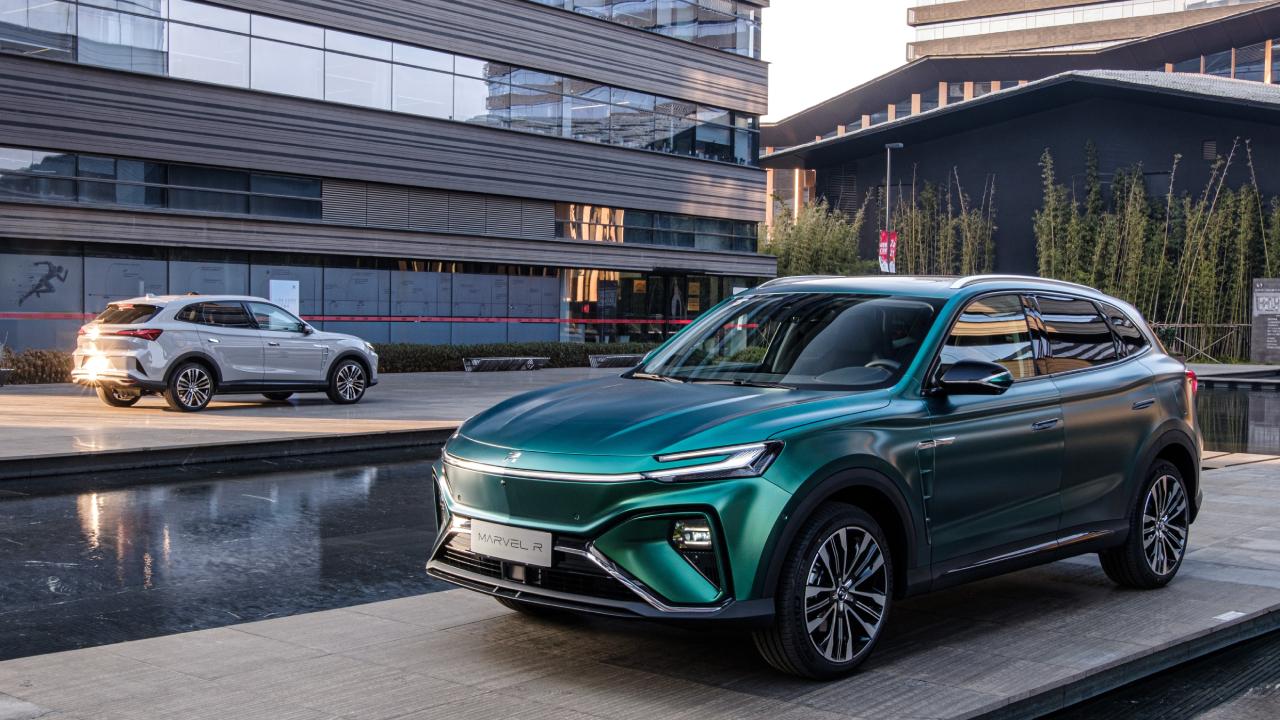 Россиянам предложили кроссоверы Roewe Marvel R: Новости - Quto.ru